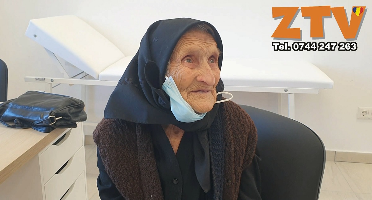 Bunica de 100 de ani din Sutor s-a vaccinat - ZTV.ro - Zalau TV