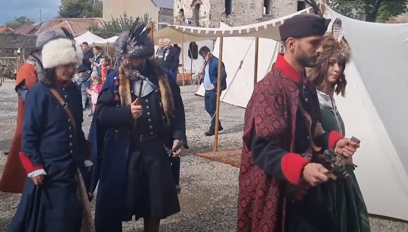 Defilarea trupelor la Bathory Fest Simleu Silvaniei 2022 - ZTV.ro ...