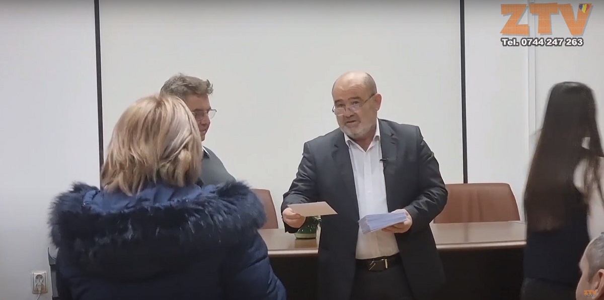 30 de elevi din Zalău au fost premiați la Inspectoratul Școlar Județean Sălaj - ZTV.ro - Zalau TV