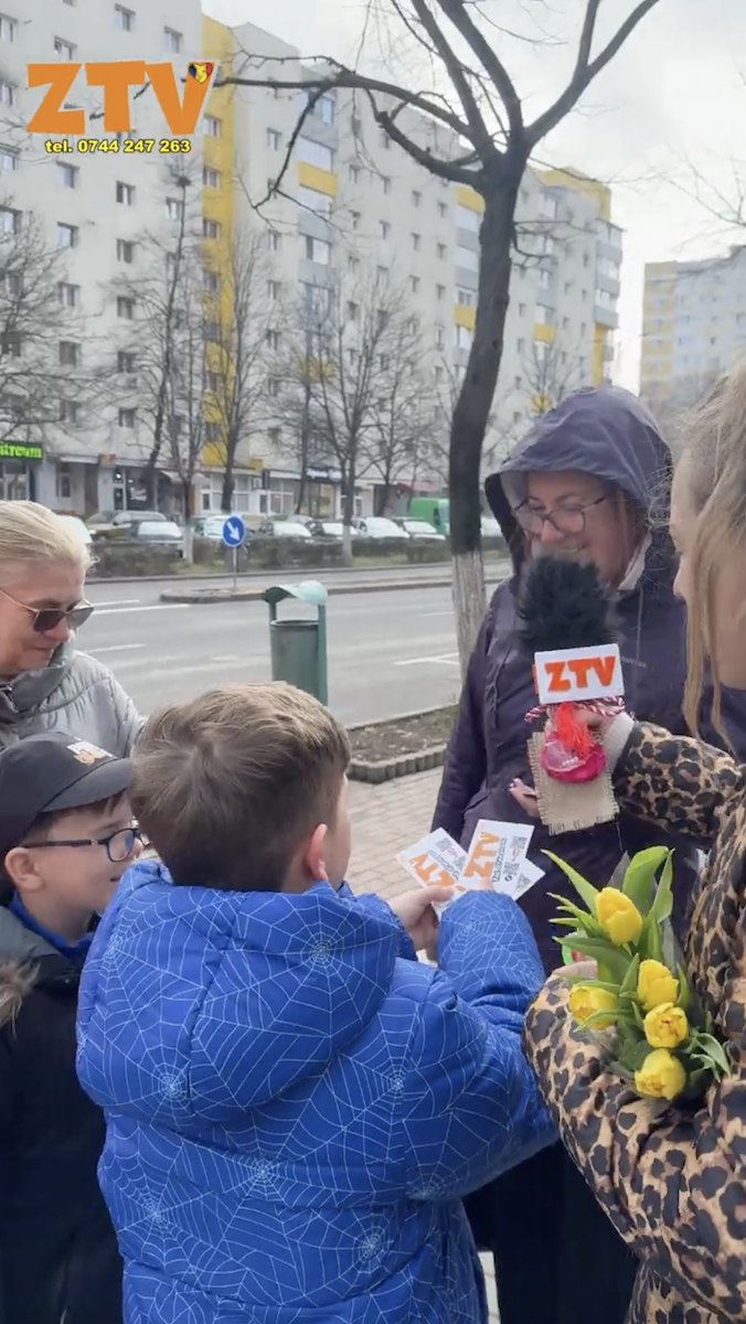 Echipa ZTV a oferit martisoare de 1 Martie - ZTV.ro - Zalau TV