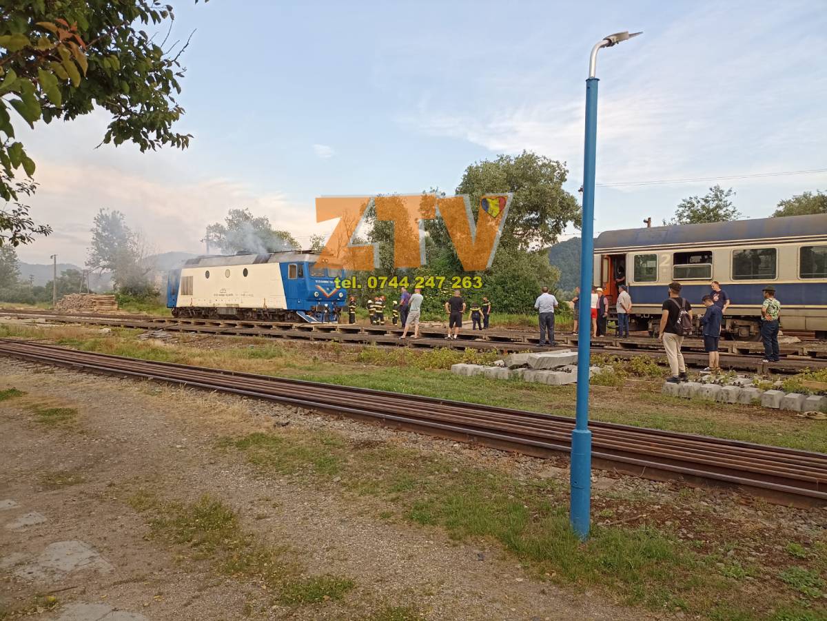 FOC LA O LOCOMOTIVA. 30 DE PERSOANE S-AU AUTOEVACUAT - ZTV.ro - Zalau TV